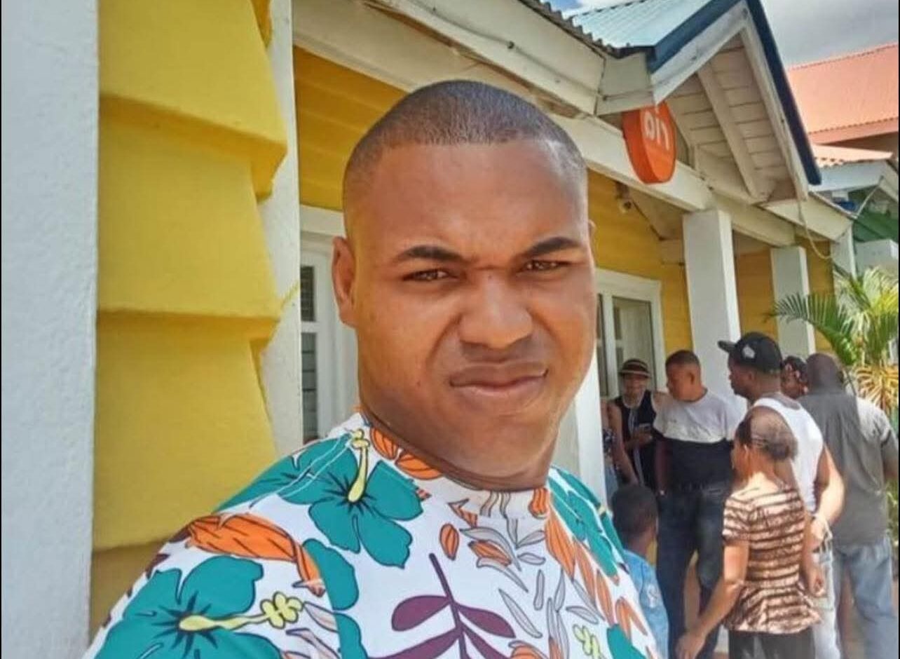 Búsqueda del joven Jesús Alberto Guineito en Playa Chiquita, Luperón ...